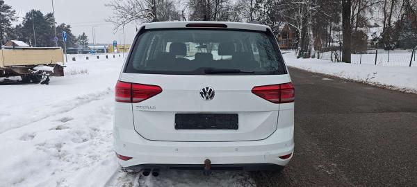 Balts Volkswagen Touran 2020 Utena, ar dzinēja tilpumu 1.97 L un nobraukumu 367 tūkst. km par 9950 €, foto 4 vietnē AUTOMOTO.COM.LV