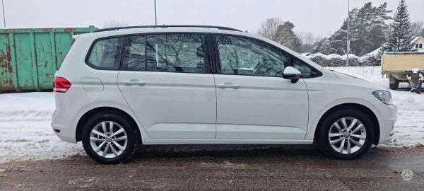 Balts Volkswagen Touran 2020 Utena, ar dzinēja tilpumu 1.97 L un nobraukumu 367 tūkst. km par 9950 €, foto 6 vietnē AUTOMOTO.COM.LV
