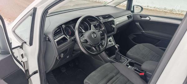 Balts Volkswagen Touran 2020 Utena, ar dzinēja tilpumu 1.97 L un nobraukumu 367 tūkst. km par 9950 €, foto 9 vietnē AUTOMOTO.COM.LV