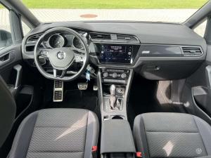 White Volkswagen Touran 2020 in Raseiniai, with an engine capacity of 1.50 L and mileage of 63 thousand km for 16400 €, photo 20 on AUTOMOTO.COM.LV