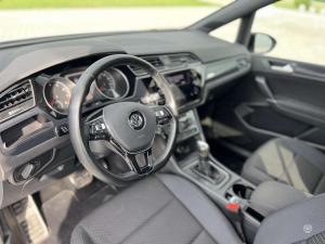 White Volkswagen Touran 2020 in Raseiniai, with an engine capacity of 1.50 L and mileage of 63 thousand km for 16400 €, photo 22 on AUTOMOTO.COM.LV