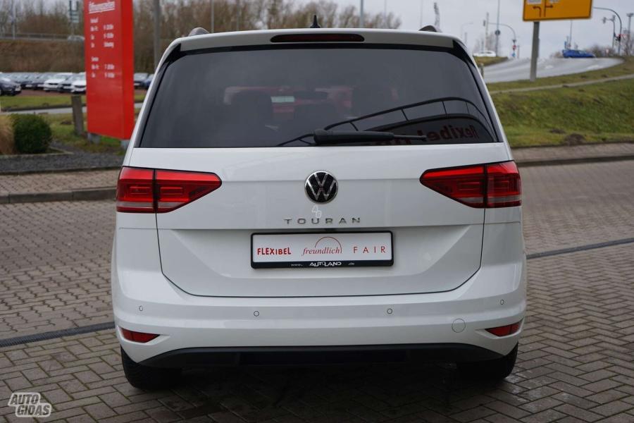 Balts Volkswagen Touran 2021 Kauņa, ar dzinēja tilpumu 2.00 L un nobraukumu 82 tūkst. km par 26469 €, foto 5 vietnē AUTOMOTO.COM.LV