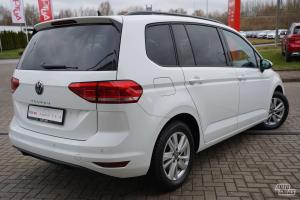 Balts Volkswagen Touran 2021 Kauņa, ar dzinēja tilpumu 2.00 L un nobraukumu 82 tūkst. km par 26469 €, foto 6 vietnē AUTOMOTO.COM.LV