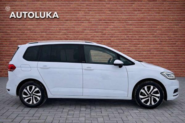 Balts Volkswagen Touran 2021 Marijampole, ar dzinēja tilpumu 1.97 L un nobraukumu 217 tūkst. km par 16093 €, foto 7 vietnē AUTOMOTO.COM.LV