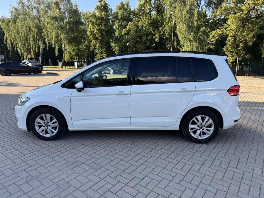 Balts Volkswagen Touran 2021 Birštonas, ar dzinēja tilpumu 1.97 L un nobraukumu 120 tūkst. km par 9300 €, foto 8 vietnē AUTOMOTO.COM.LV