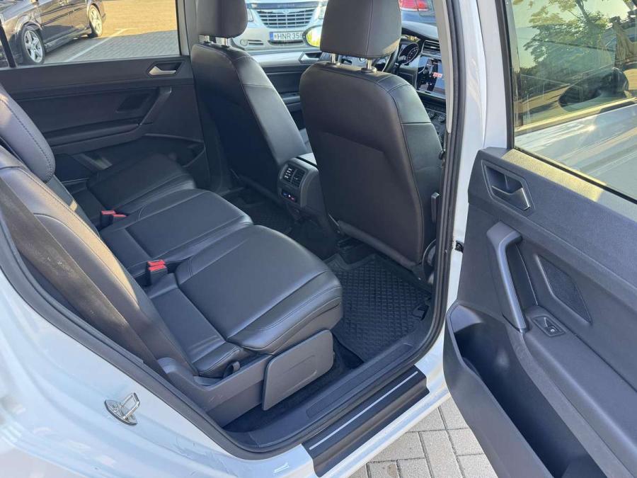 Balts Volkswagen Touran 2021 Birštonas, ar dzinēja tilpumu 1.97 L un nobraukumu 120 tūkst. km par 9300 €, foto 12 vietnē AUTOMOTO.COM.LV