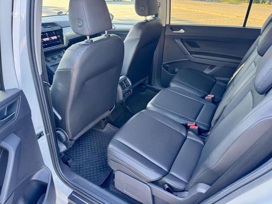 Balts Volkswagen Touran 2021 Birštonas, ar dzinēja tilpumu 1.97 L un nobraukumu 120 tūkst. km par 9300 €, foto 13 vietnē AUTOMOTO.COM.LV