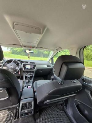 Balts Volkswagen Touran 2021 Vilkaviškis, ar dzinēja tilpumu 1.97 L un nobraukumu 304 tūkst. km par 13200 €, foto 8 vietnē AUTOMOTO.COM.LV