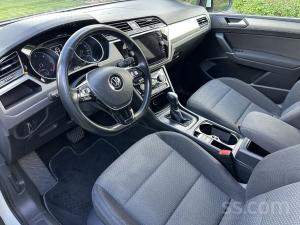 Balts Volkswagen Touran 2021 Rīga, ar dzinēja tilpumu 2.00 L un nobraukumu 197 tūkst. km par 10200 €, foto 8 vietnē AUTOMOTO.COM.LV