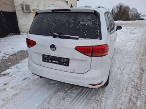 Balts Volkswagen Touran 2022 Marijampole, ar dzinēja tilpumu 1.50 L un nobraukumu 9 tūkst. km par 17666 €, foto 6 vietnē AUTOMOTO.COM.LV