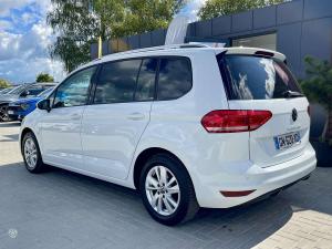 Balts Volkswagen Touran 2023 Tauragė, ar dzinēja tilpumu 1.50 L un nobraukumu 250 tūkst. km par 10900 €, foto 7 vietnē AUTOMOTO.COM.LV