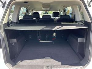 Balts Volkswagen Touran 2023 Tauragė, ar dzinēja tilpumu 1.50 L un nobraukumu 250 tūkst. km par 10900 €, foto 9 vietnē AUTOMOTO.COM.LV