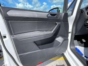 Balts Volkswagen Touran 2023 Tauragė, ar dzinēja tilpumu 1.50 L un nobraukumu 250 tūkst. km par 10900 €, foto 11 vietnē AUTOMOTO.COM.LV
