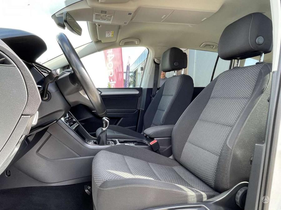 Balts Volkswagen Touran 2023 Tauragė, ar dzinēja tilpumu 1.50 L un nobraukumu 250 tūkst. km par 10900 €, foto 14 vietnē AUTOMOTO.COM.LV
