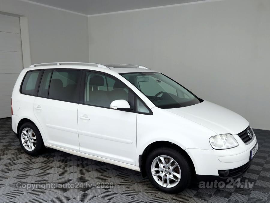 Белый Фольксваген Туран 2006 в Таллин, объемом двигателя 2.00 л и пробегом 355 тыс. км за 999 €, фото 1 на AUTOMOTO.COM.LV