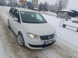 Balts Volkswagen Touran 2008 Vilkaviškis, ar dzinēja tilpumu 1.90 L un nobraukumu 408 tūkst. km par 1450 €, foto 2 vietnē AUTOMOTO.COM.LV