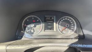 Balts Volkswagen Touran 2015 Tallina, ar dzinēja tilpumu 2.00 L un nobraukumu 391 tūkst. km par 6500 €, foto 10 vietnē AUTOMOTO.COM.LV
