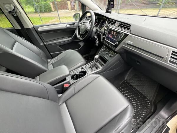 Dzeltens Volkswagen Touran 2016 Rīga, ar dzinēja tilpumu 2.00 L un nobraukumu 316 tūkst. km par 6990 €, foto 10 vietnē AUTOMOTO.COM.LV