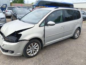 Dzeltens Volkswagen Touran 2011 Marijampole, ar dzinēja tilpumu 1.60 L un nobraukumu 333 tūkst. km par 2300 €, foto 3 vietnē AUTOMOTO.COM.LV