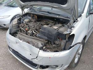 Dzeltens Volkswagen Touran 2011 Marijampole, ar dzinēja tilpumu 1.60 L un nobraukumu 333 tūkst. km par 2300 €, foto 18 vietnē AUTOMOTO.COM.LV
