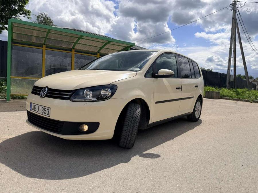 Dzeltens Volkswagen Touran 2012 Šauļi, ar dzinēja tilpumu 1.60 L un nobraukumu 463 tūkst. km par 4000 €, foto 3 vietnē AUTOMOTO.COM.LV