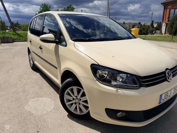 Dzeltens Volkswagen Touran 2012 Šauļi, ar dzinēja tilpumu 1.60 L un nobraukumu 463 tūkst. km par 4000 €, foto 3 vietnē AUTOMOTO.COM.LV