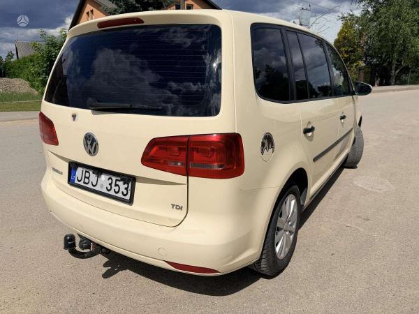 Dzeltens Volkswagen Touran 2012 Šauļi, ar dzinēja tilpumu 1.60 L un nobraukumu 463 tūkst. km par 4000 €, foto 7 vietnē AUTOMOTO.COM.LV
