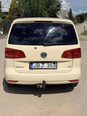 Dzeltens Volkswagen Touran 2012 Šauļi, ar dzinēja tilpumu 1.60 L un nobraukumu 463 tūkst. km par 4000 €, foto 9 vietnē AUTOMOTO.COM.LV