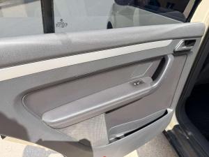 Dzeltens Volkswagen Touran 2012 Šauļi, ar dzinēja tilpumu 1.60 L un nobraukumu 463 tūkst. km par 4000 €, foto 15 vietnē AUTOMOTO.COM.LV