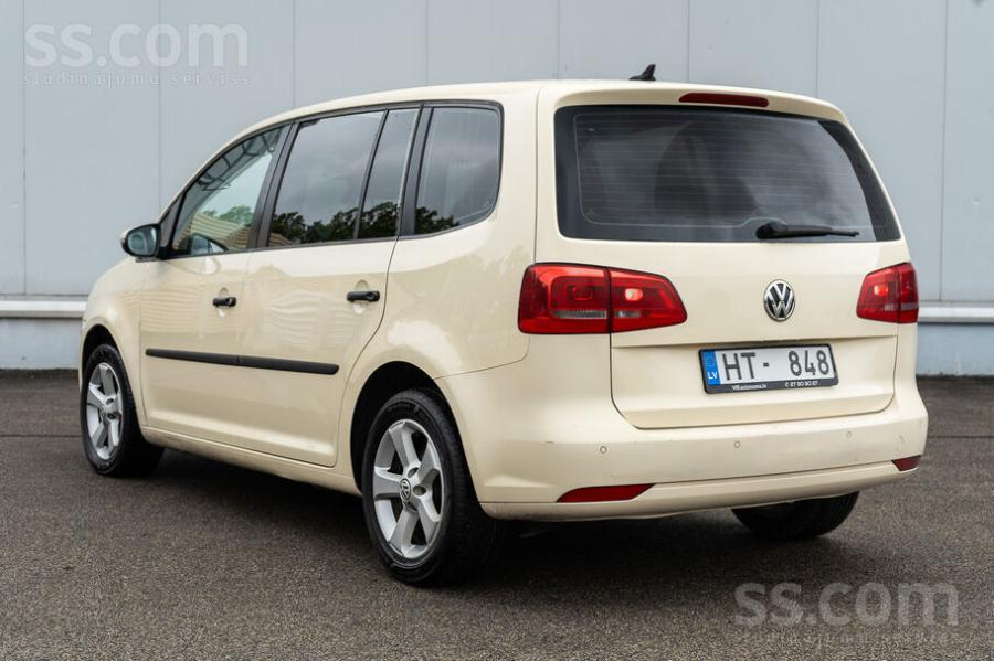 Dzeltens Volkswagen Touran 2014 Jelgava, ar dzinēja tilpumu 2.00 L un nobraukumu 458 tūkst. km par 3000 €, foto 5 vietnē AUTOMOTO.COM.LV