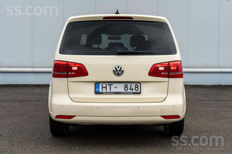 Dzeltens Volkswagen Touran 2014 Jelgava, ar dzinēja tilpumu 2.00 L un nobraukumu 458 tūkst. km par 3000 €, foto 6 vietnē AUTOMOTO.COM.LV