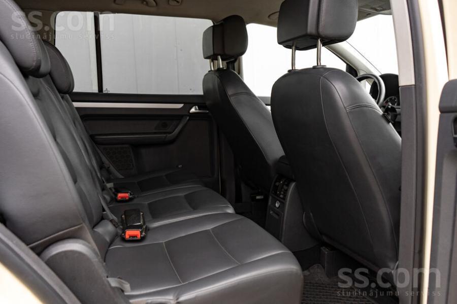 Dzeltens Volkswagen Touran 2014 Jelgava, ar dzinēja tilpumu 2.00 L un nobraukumu 458 tūkst. km par 3000 €, foto 9 vietnē AUTOMOTO.COM.LV