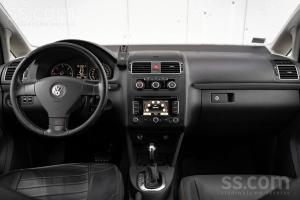 Dzeltens Volkswagen Touran 2014 Jelgava, ar dzinēja tilpumu 2.00 L un nobraukumu 458 tūkst. km par 3000 €, foto 10 vietnē AUTOMOTO.COM.LV