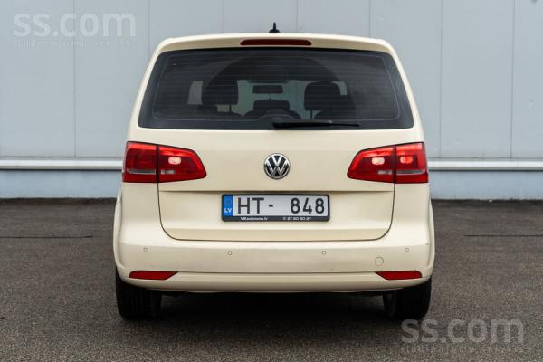 Dzeltens Volkswagen Touran 2014 Jelgava, ar dzinēja tilpumu 2.00 L un nobraukumu 458 tūkst. km par 3000 €, foto 10 vietnē AUTOMOTO.COM.LV