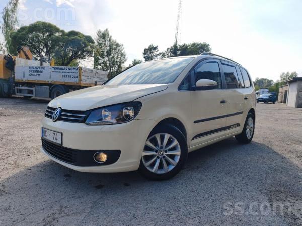 Dzeltens Volkswagen Touran 2015 Ogre, ar dzinēja tilpumu 2.00 L un nobraukumu 220 tūkst. km par 3000 €, foto 7 vietnē AUTOMOTO.COM.LV