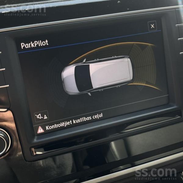 Dzeltens Volkswagen Touran 2016 Rīga, ar dzinēja tilpumu 2.00 L un nobraukumu 472 tūkst. km par 5800 €, foto 7 vietnē AUTOMOTO.COM.LV