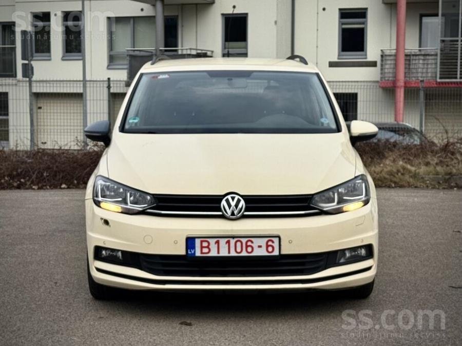 Dzeltens Volkswagen Touran 2017 Rīga, ar dzinēja tilpumu 2.00 L un nobraukumu 0 tūkst. km par 3500 €, foto 3 vietnē AUTOMOTO.COM.LV