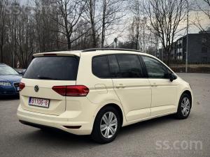 Dzeltens Volkswagen Touran 2017 Rīga, ar dzinēja tilpumu 2.00 L un nobraukumu 0 tūkst. km par 3500 €, foto 6 vietnē AUTOMOTO.COM.LV