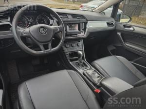 Dzeltens Volkswagen Touran 2017 Rīga, ar dzinēja tilpumu 2.00 L un nobraukumu 0 tūkst. km par 3500 €, foto 7 vietnē AUTOMOTO.COM.LV
