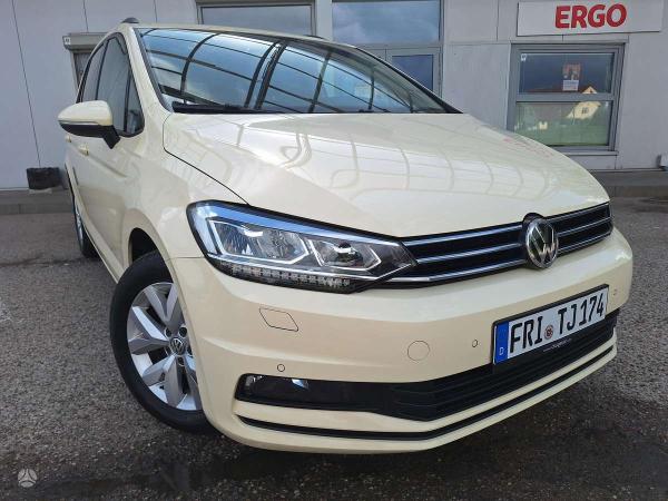 Dzeltens Volkswagen Touran 2017 Jonava, ar dzinēja tilpumu 2.00 L un nobraukumu 320 tūkst. km par 6999 €, foto 3 vietnē AUTOMOTO.COM.LV
