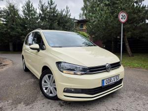 Yellow Volkswagen Touran 2017 in Prienai, with an engine capacity of 2.00 L and mileage of 296 thousand km for 6099 €, photo  on AUTOMOTO.COM.LV