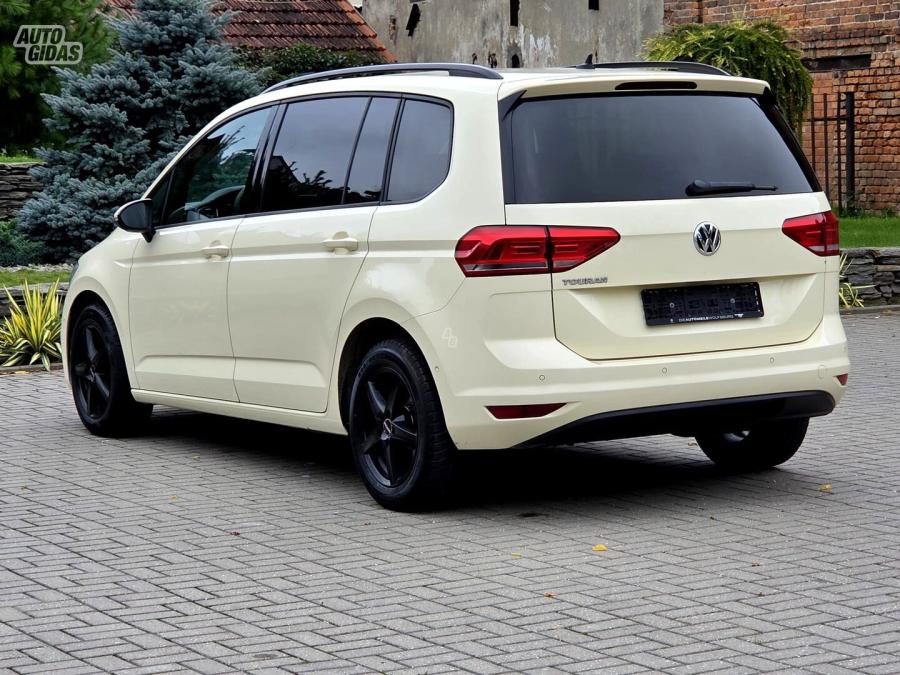 Dzeltens Volkswagen Touran 2017 Viļņa, ar dzinēja tilpumu 2.00 L un nobraukumu 388 tūkst. km par 7300 €, foto 9 vietnē AUTOMOTO.COM.LV