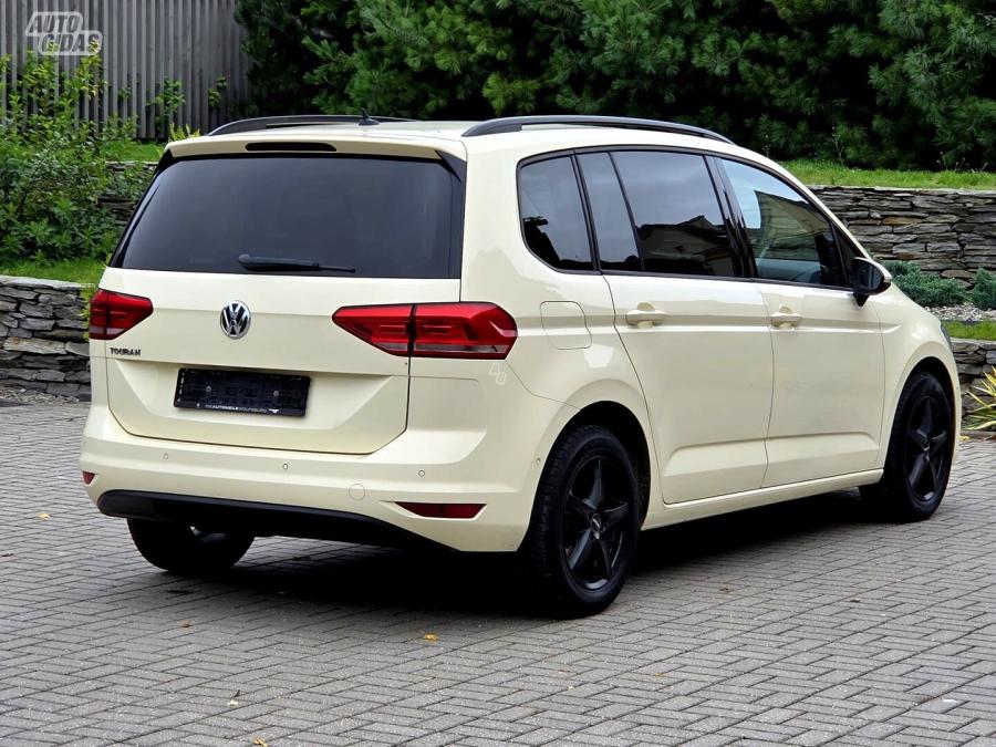Dzeltens Volkswagen Touran 2017 Viļņa, ar dzinēja tilpumu 2.00 L un nobraukumu 388 tūkst. km par 7300 €, foto 13 vietnē AUTOMOTO.COM.LV