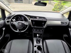 Dzeltens Volkswagen Touran 2017 Viļņa, ar dzinēja tilpumu 2.00 L un nobraukumu 388 tūkst. km par 7300 €, foto 20 vietnē AUTOMOTO.COM.LV