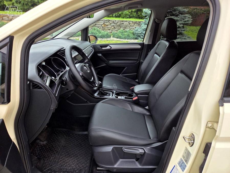 Dzeltens Volkswagen Touran 2017 Viļņa, ar dzinēja tilpumu 2.00 L un nobraukumu 388 tūkst. km par 7300 €, foto 21 vietnē AUTOMOTO.COM.LV