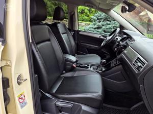 Dzeltens Volkswagen Touran 2017 Viļņa, ar dzinēja tilpumu 2.00 L un nobraukumu 388 tūkst. km par 7300 €, foto 23 vietnē AUTOMOTO.COM.LV