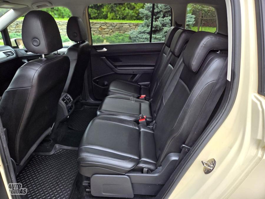 Dzeltens Volkswagen Touran 2017 Viļņa, ar dzinēja tilpumu 2.00 L un nobraukumu 388 tūkst. km par 7300 €, foto 26 vietnē AUTOMOTO.COM.LV