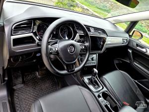 Dzeltens Volkswagen Touran 2017 Viļņa, ar dzinēja tilpumu 2.00 L un nobraukumu 388 tūkst. km par 7300 €, foto 29 vietnē AUTOMOTO.COM.LV
