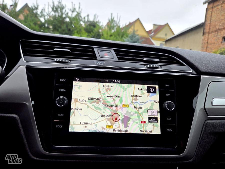Dzeltens Volkswagen Touran 2017 Viļņa, ar dzinēja tilpumu 2.00 L un nobraukumu 388 tūkst. km par 7300 €, foto 34 vietnē AUTOMOTO.COM.LV