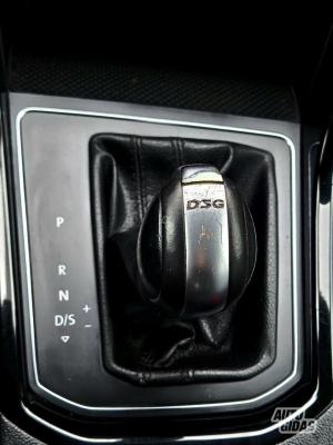 Dzeltens Volkswagen Touran 2017 Viļņa, ar dzinēja tilpumu 2.00 L un nobraukumu 388 tūkst. km par 7300 €, foto 35 vietnē AUTOMOTO.COM.LV
